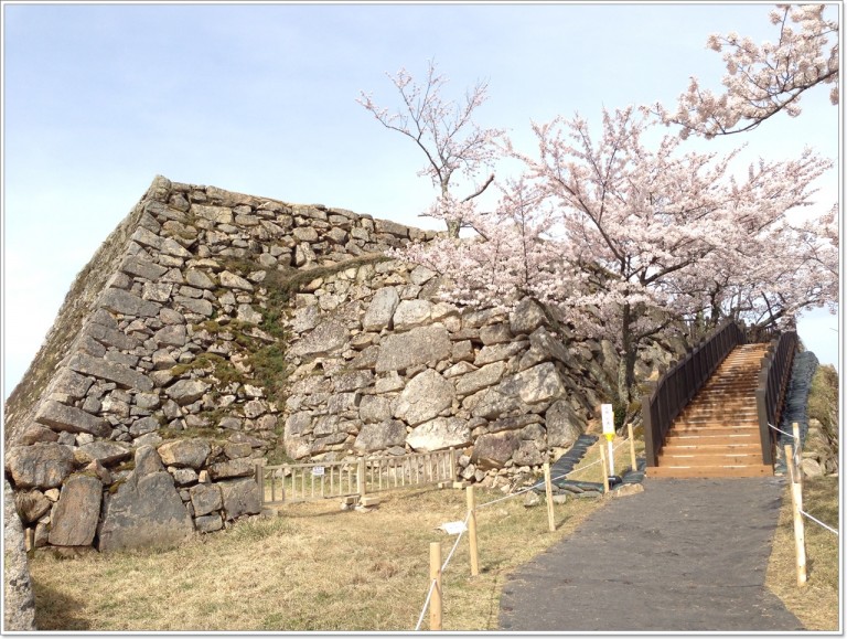Highlights and how to get to Takeda Castle. ｜ Japan's Travel Manual