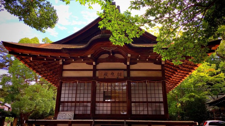 Highlights and how to get to Ujigami-jinja Shrine. ｜ Japan's Travel Manual