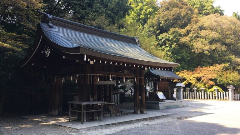 Directions and highlights of Omi-jingu Shrine. ｜ Japan's Travel Manual
